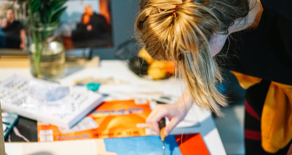5 Tips for Giving Your Mom Thoughtful Art This Mother's Day - Sparketh 5 Tips for Giving Your Mom Thoughtful Art This Mother's Day - Sparketh